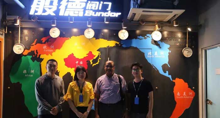 Warmly welcome Egyptian clients to visit Bundor for cooperation