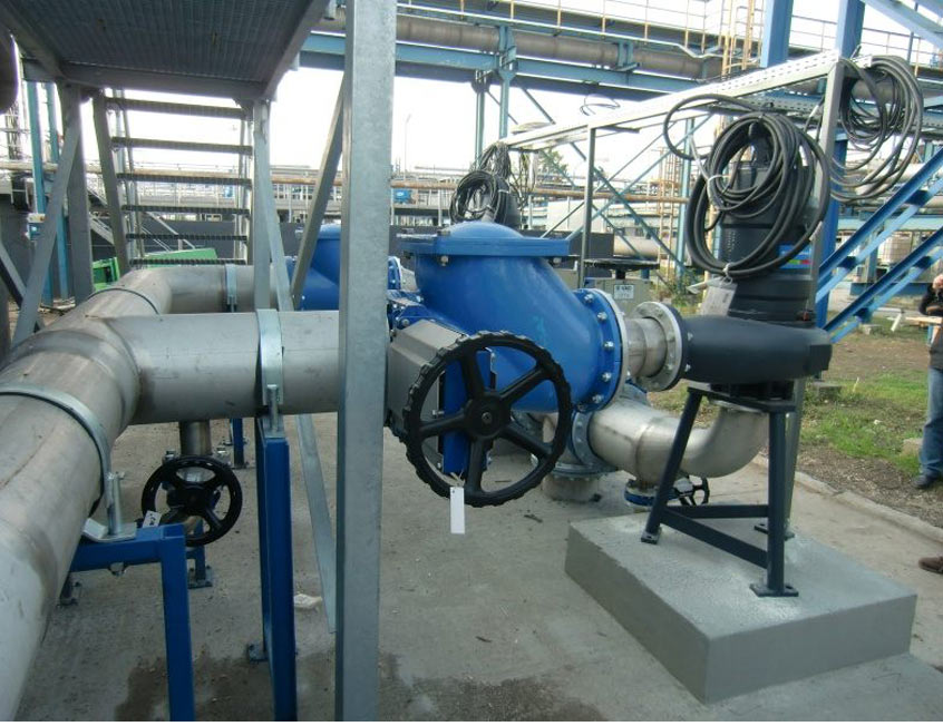 Two design of Bundor gate valves